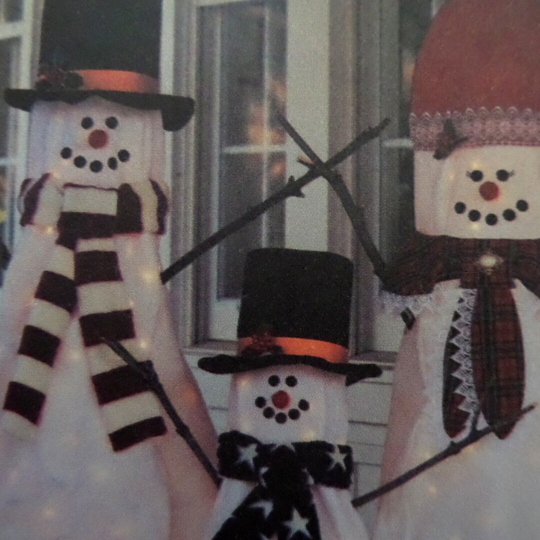 LIGHT UP SNOWMEN Pattern Mccalls 3778 Snowman Greeter Snowmen Ornaments ...