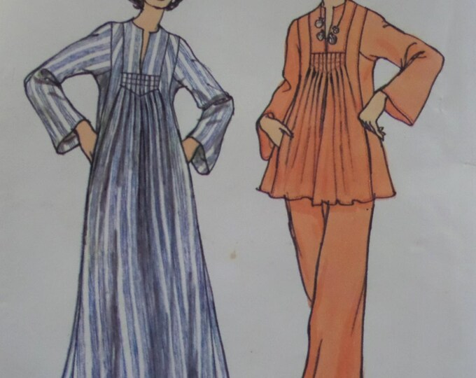 LOOSE CAFTAN DRESS Pattern • Vogue 8587 • Miss 16 • Pleated Front ...