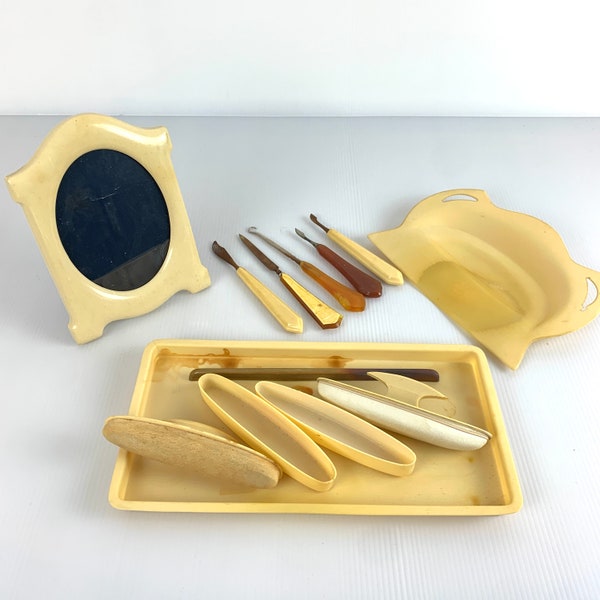 Vintage Dresser Set - Etsy