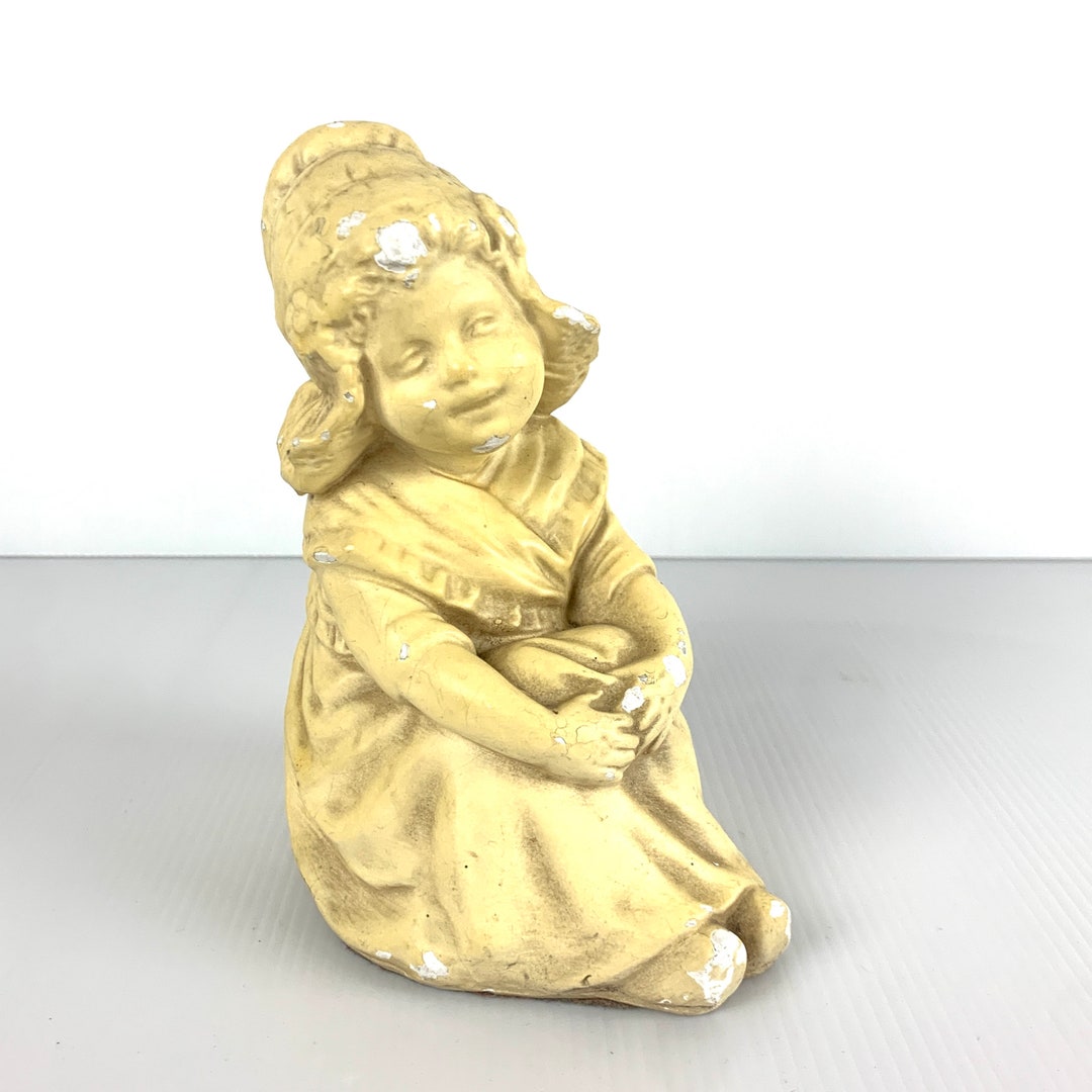 Vintage Dutch Girl Chalkware Statue or Figurine - Etsy