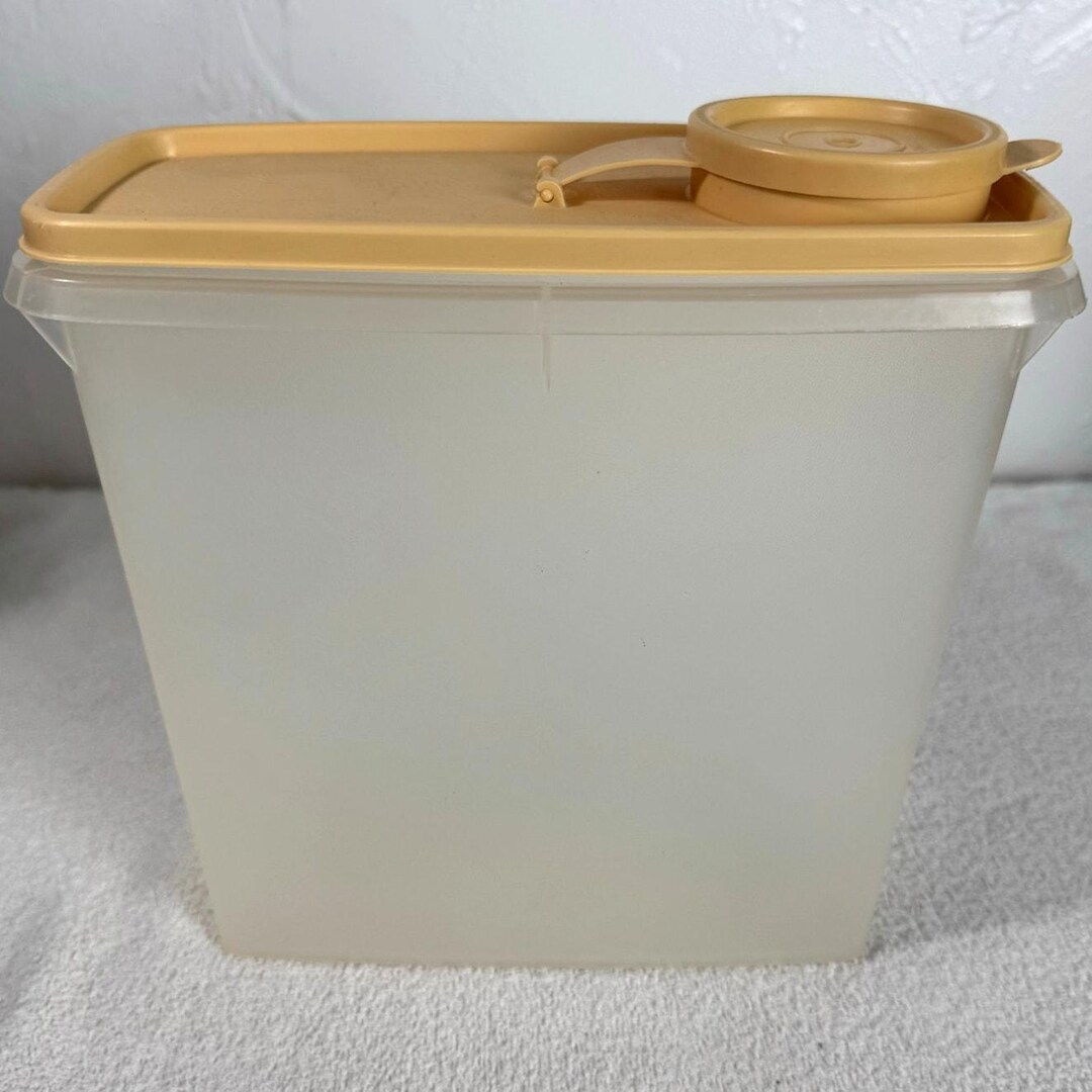 Tupperware Wheat Pour Top Lid Cereal Container Vintage 8" - Etsy