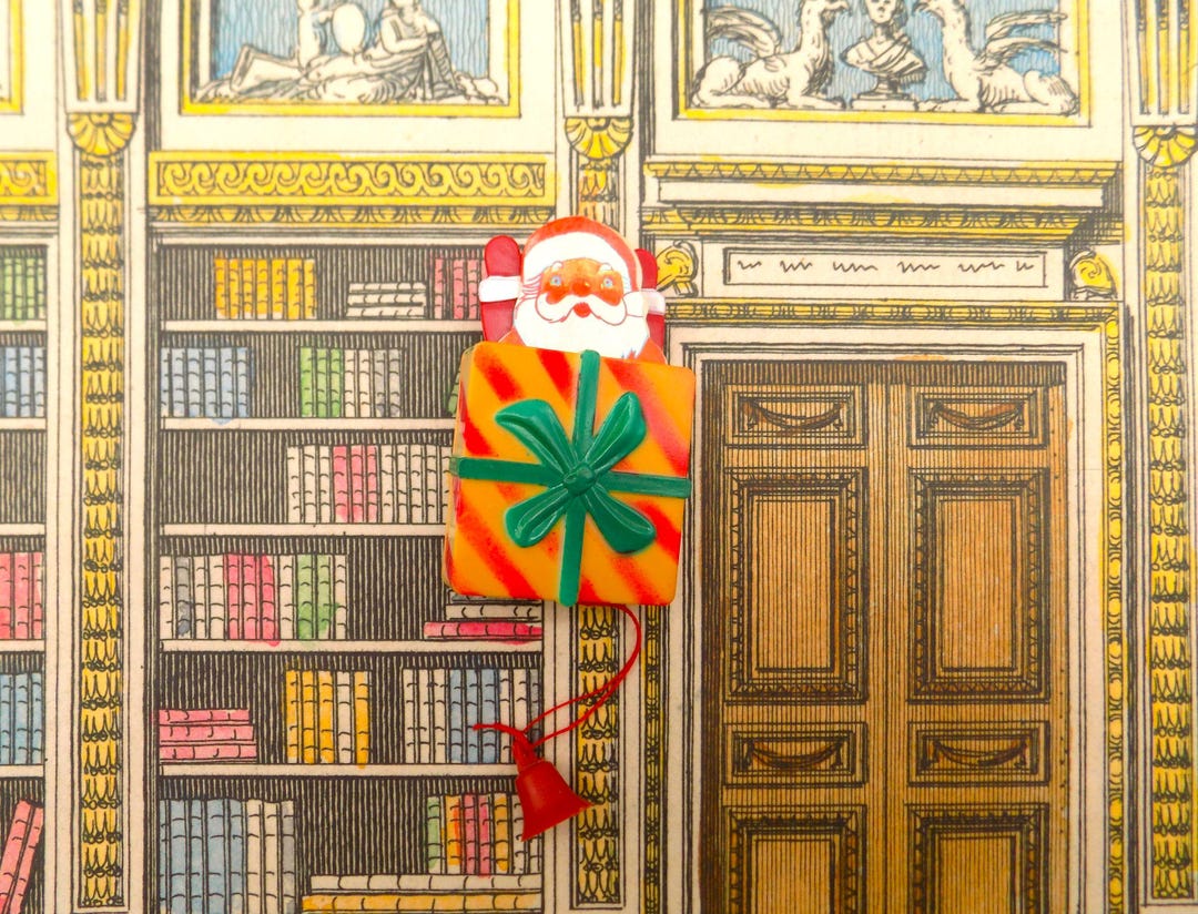 Vintage Pop up Santa Brooch - Etsy