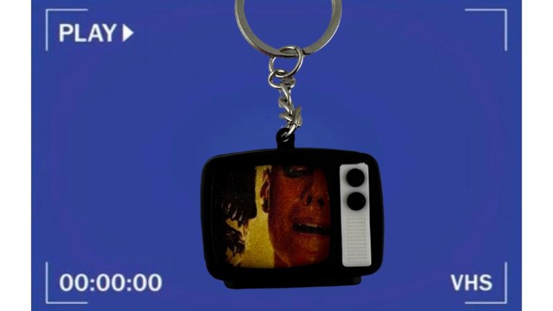 Alien Ripley Light-up TV Keychain - Etsy