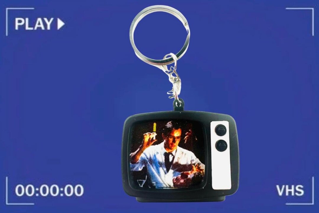 Horror Movie Scientist Light-up TV Keychain - Etsy