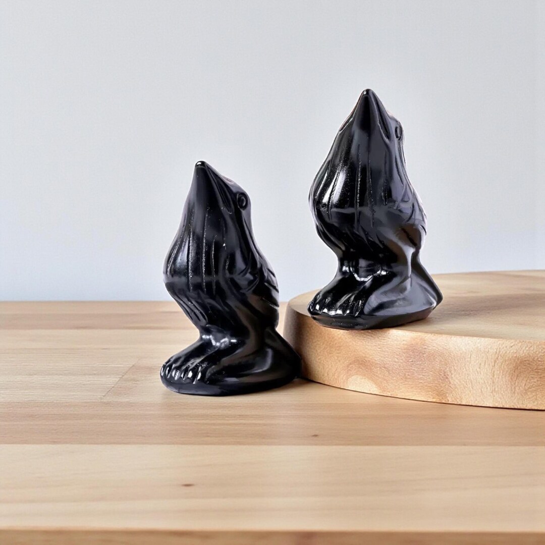 Black Obsidian Raven Statue, Hand Carved Crow Figurine, Witchy Altar ...