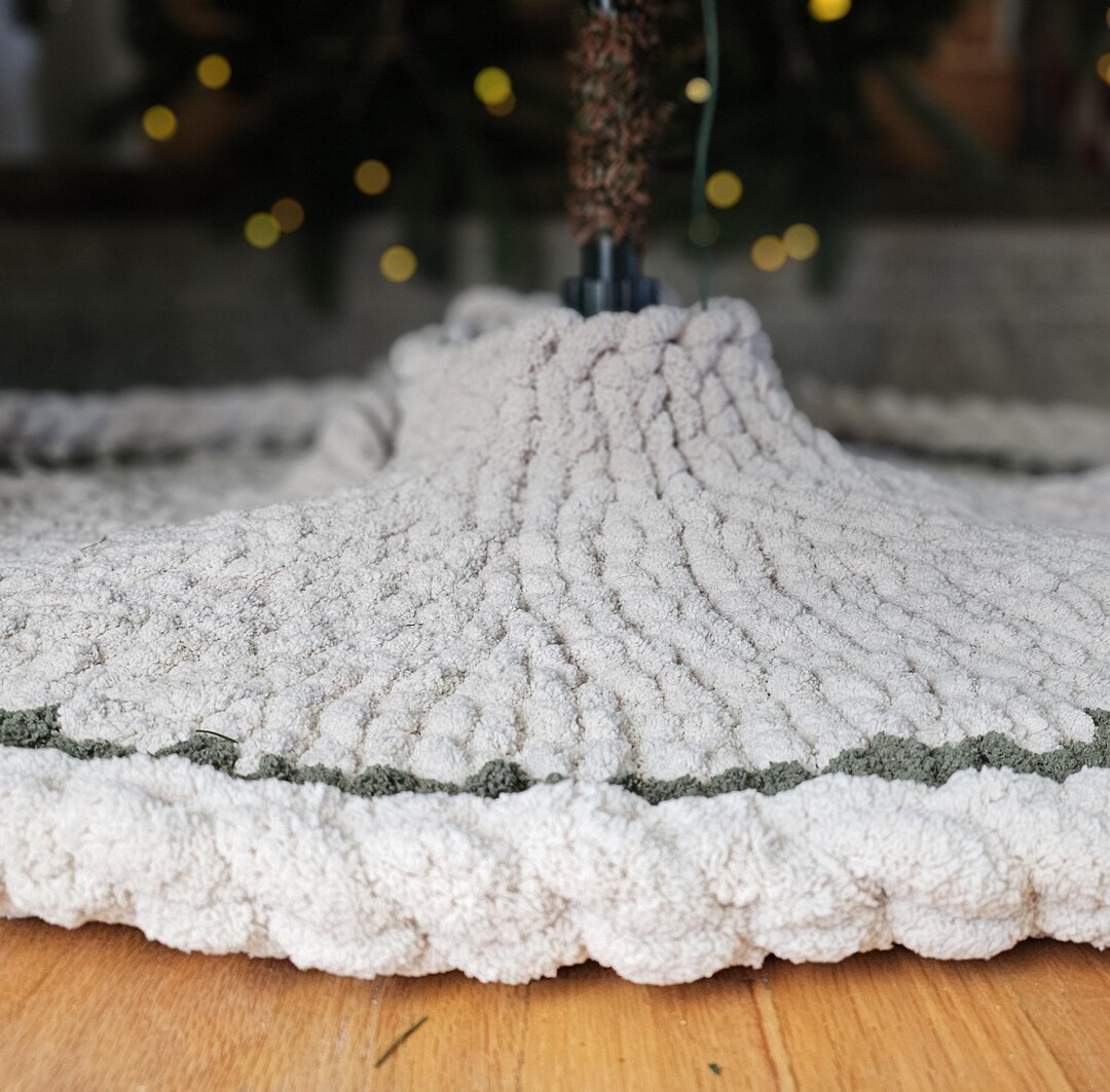 Farmhouse Holiday Tree Skirt Hand Knit – Chunky Yarn Cozy Rustic ...