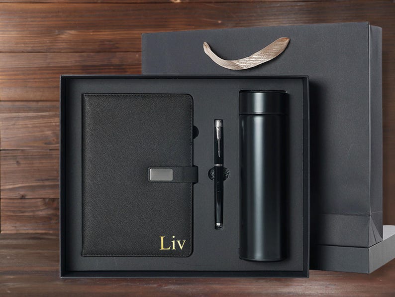 Luxury Notebook Gift Set – Personalized Leather Journal With Pen ...