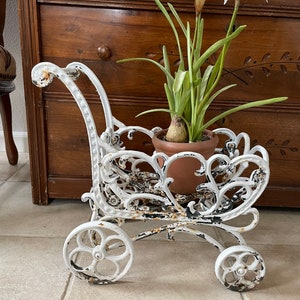 Vintage Chippy White Metal Buggy Planter Planter Garden Cottage Shabby ...
