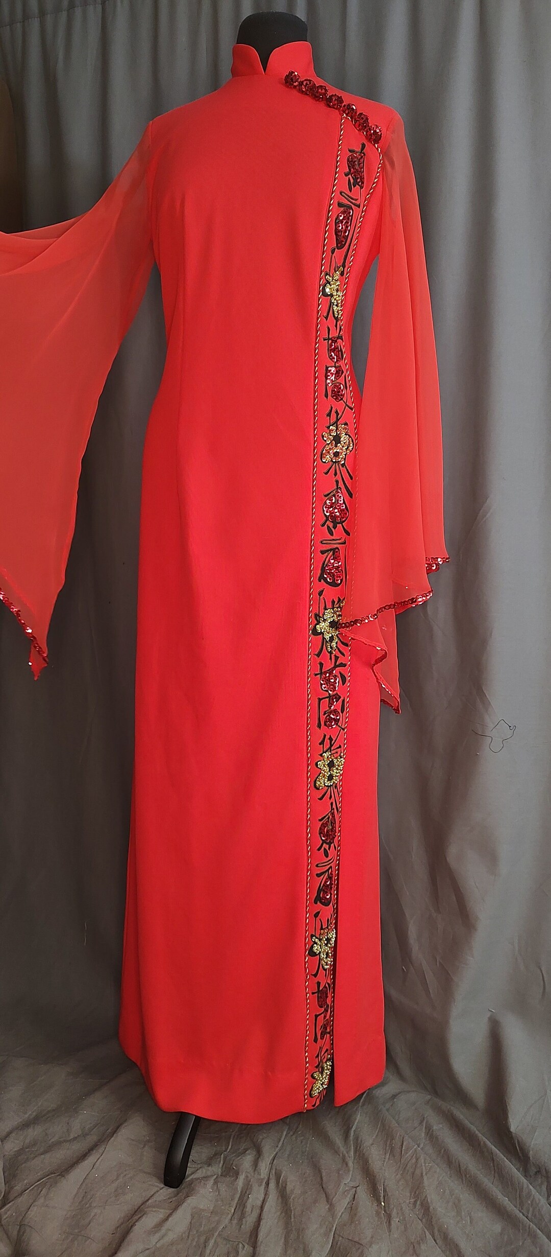 1970s Albert Sheehan Cheongsam Dress in Coral Red With Red and Gold ...