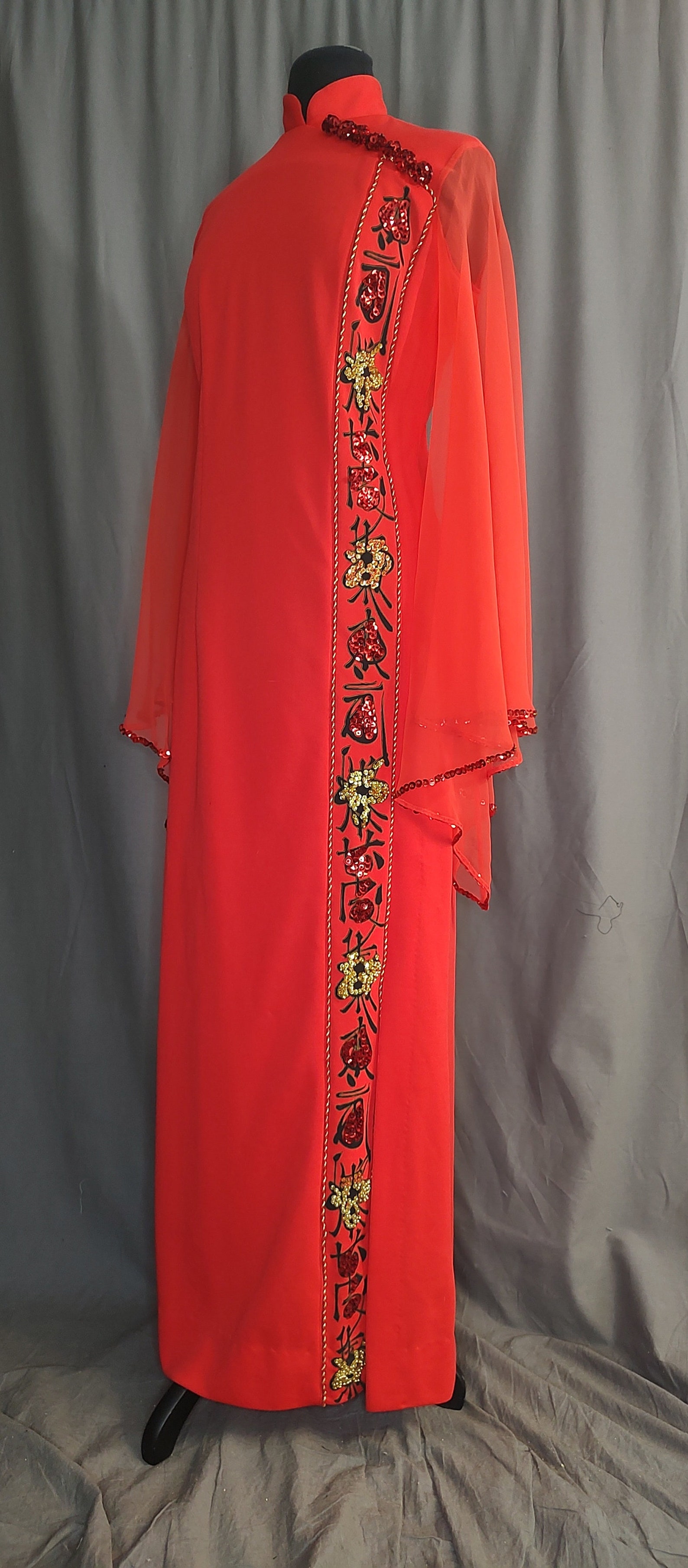 1970s Albert Sheehan Cheongsam Dress in Coral Red With Red and Gold ...