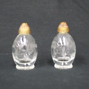Vintage Etched Crystal Salt & Pepper Shakers With Plastic Caps (V584 ...