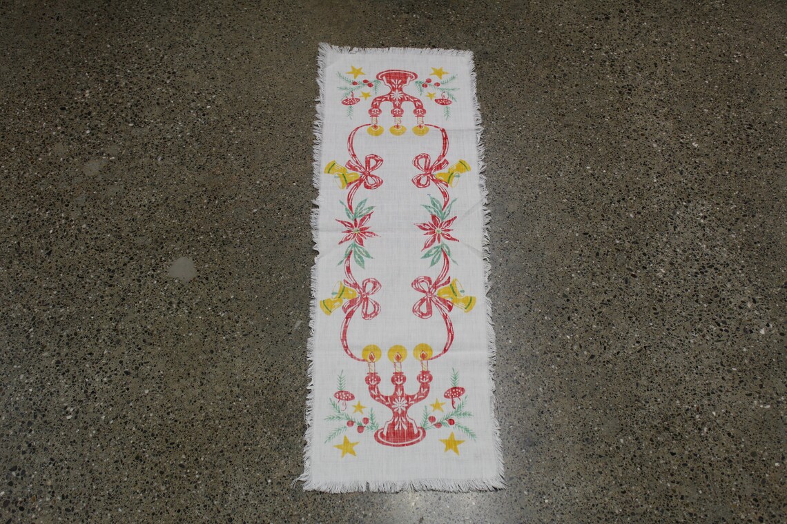 Vintage Penn Dutch Christmas Table Runner With Red & Green | Etsy