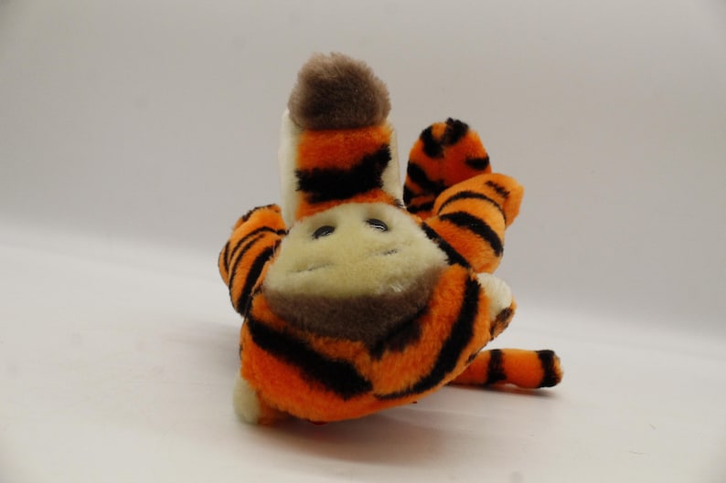 Vintage Disney Winnie the Pooh Tigger Plush (S3058) - Etsy
