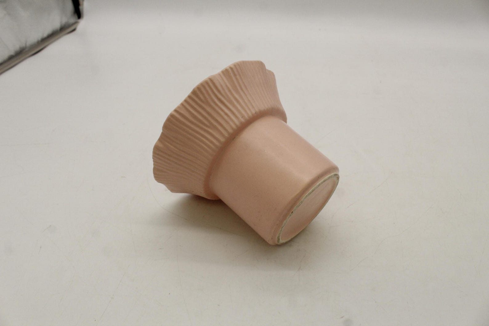 Vintage Miramar California Pink Pottery 1950s Planter With Matte Finish ...
