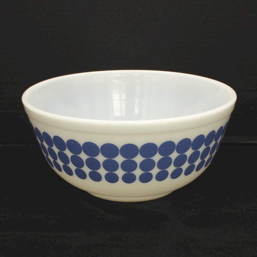 Vintage Pyrex Blue Polka Dot Rare 1960's 2.5 Qt Mixing Bowl (S2769) - Etsy