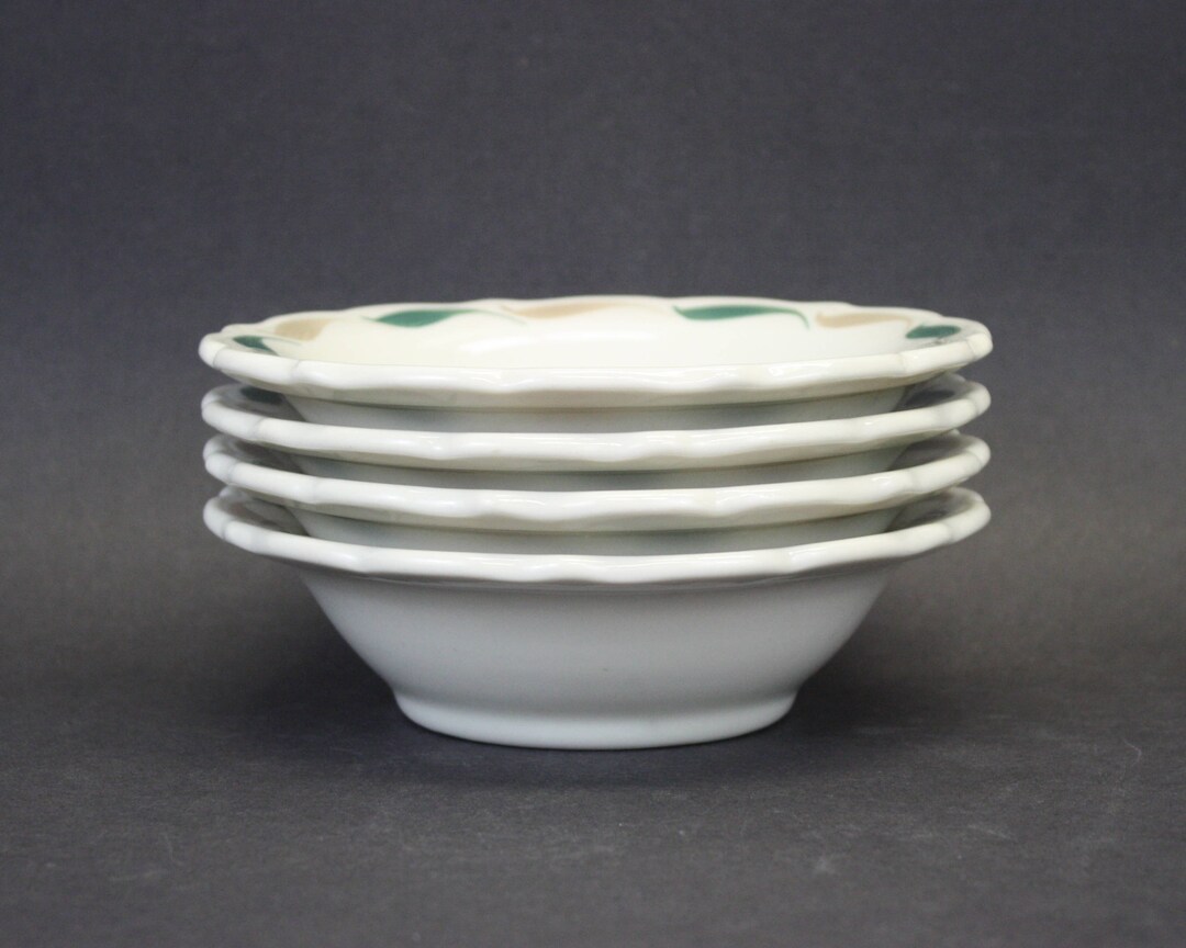 Vintage Syracuse Restaurantware Scalloped Edge Bowls With Green & Tan ...