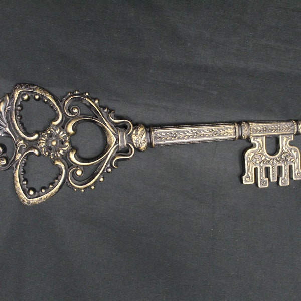 Vintage Large Gold Key - Etsy