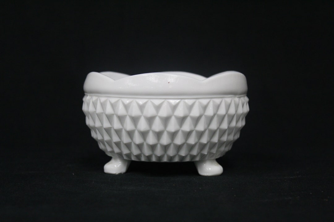 Vintage Indiana Glass 3 Footed Diamond Point Milk Glass Bowl - Etsy