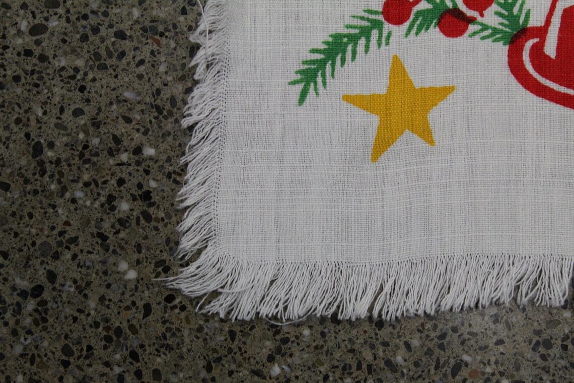 Vintage Penn Dutch Christmas Table Runner With Red & Green | Etsy