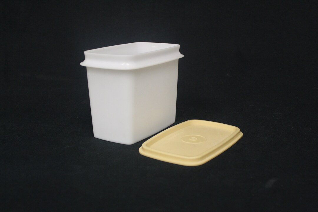 Vintage White Plastic Tupperware Container With Beige Lid (V5081) - Etsy