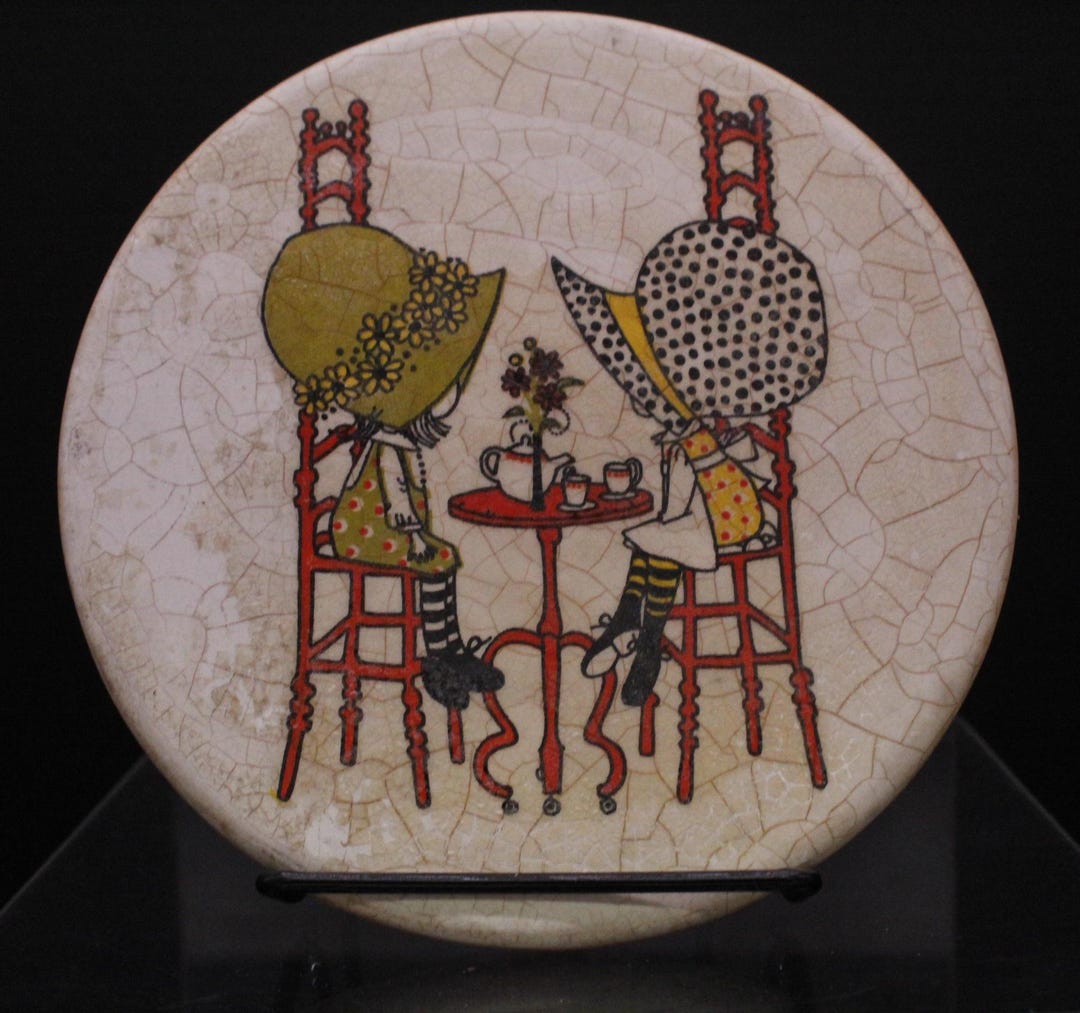 Vintage Holly Hobbie Chalkware Round Stencil 1970's Tea Party Wall ...