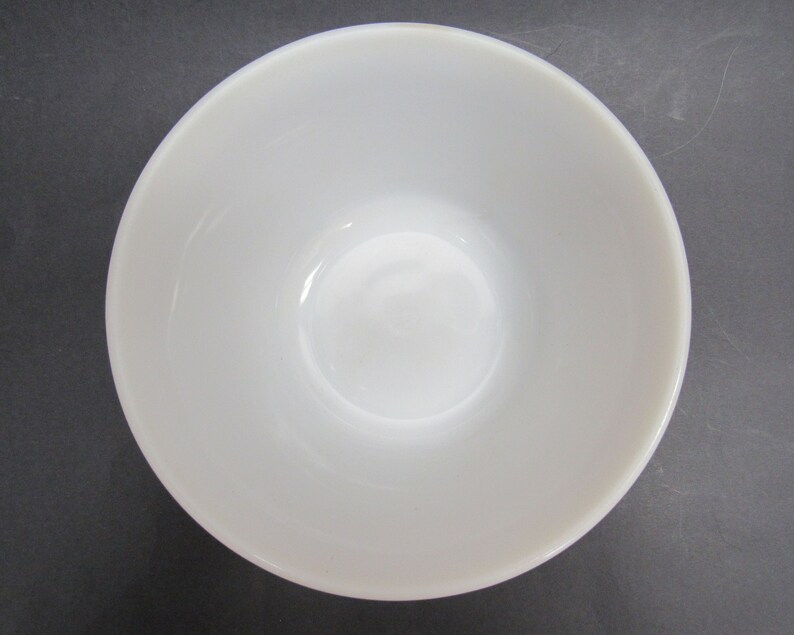 Vintage Federal Glass Milk Glass Bowl E11911 - Etsy Vintage Federal Glass Milk Glass Bowl E11911 - Etsy