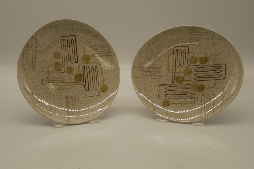 Vintage MCM Red Wing USA Crazy Rhythm Set of Two Luncheon Plates (V9748 ...
