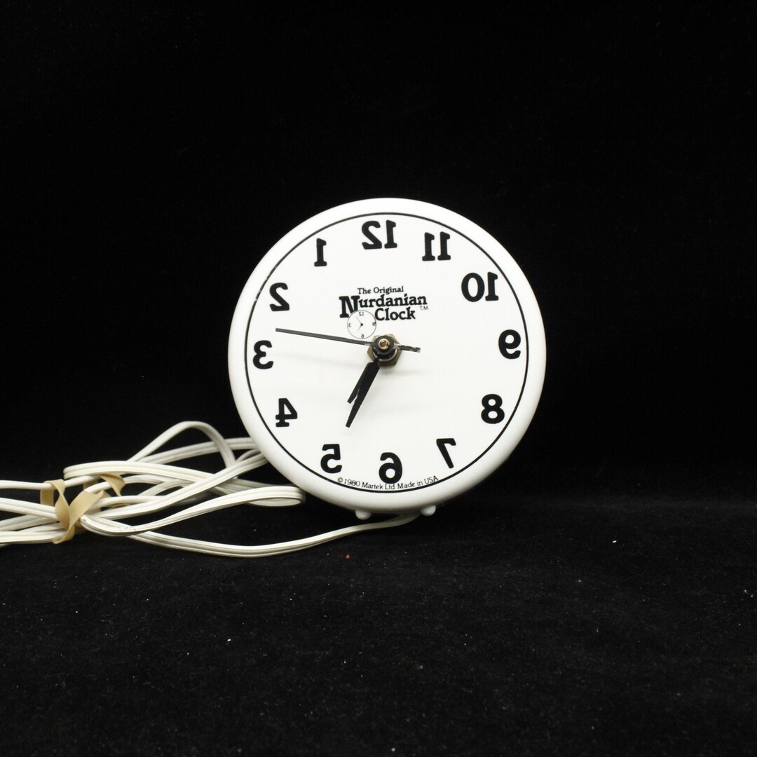 Vintage Backwards Nurdanian White Clock 1980 Works (V7967) - Etsy