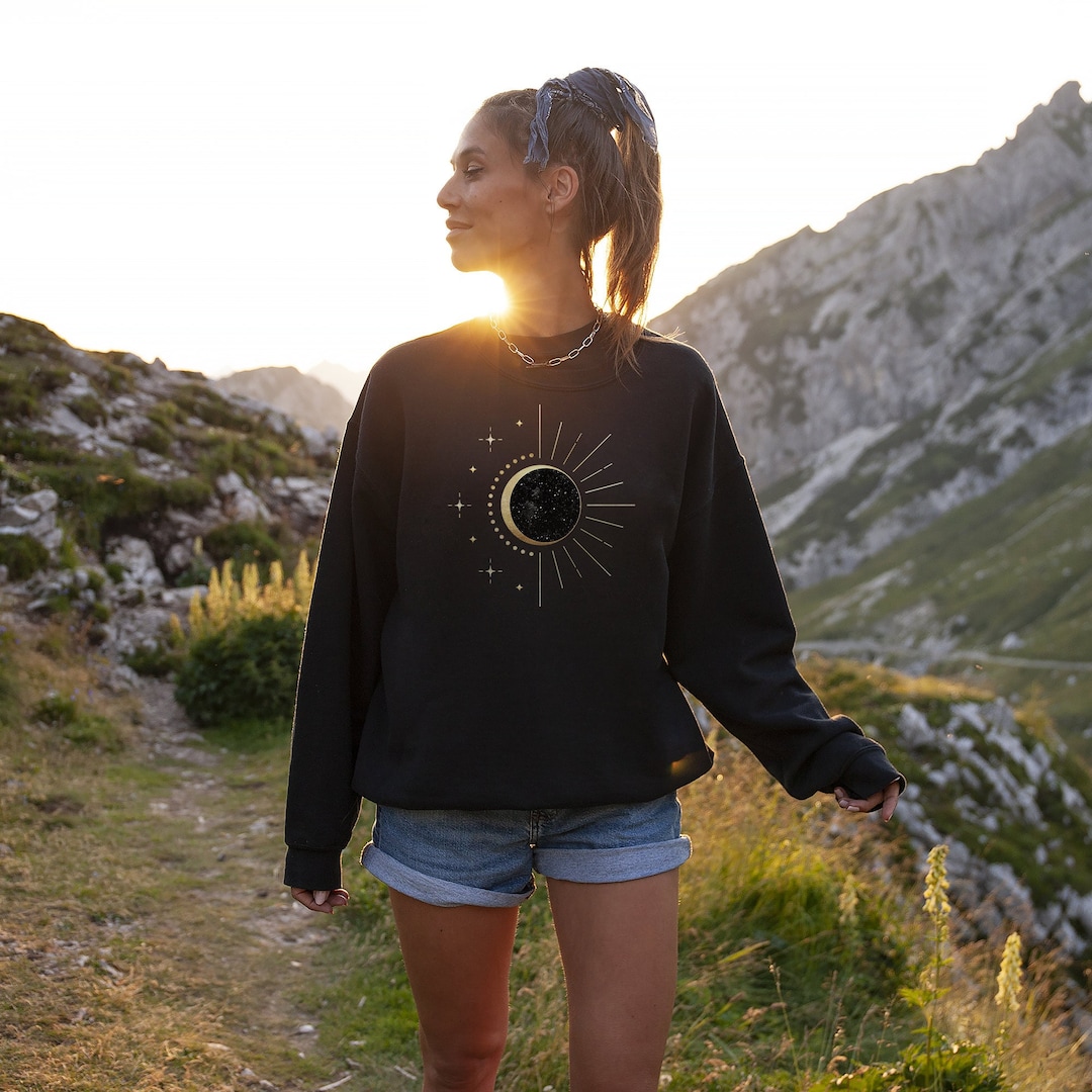 Total Solar Eclipse Sweatshirt | Path of Totality | Countdown to ...