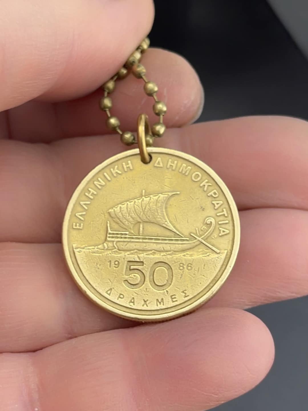 COLLIER DE PIÈCES DE GRÈCE . Pendentif grec. bijoux homme. 50 drachmes ...
