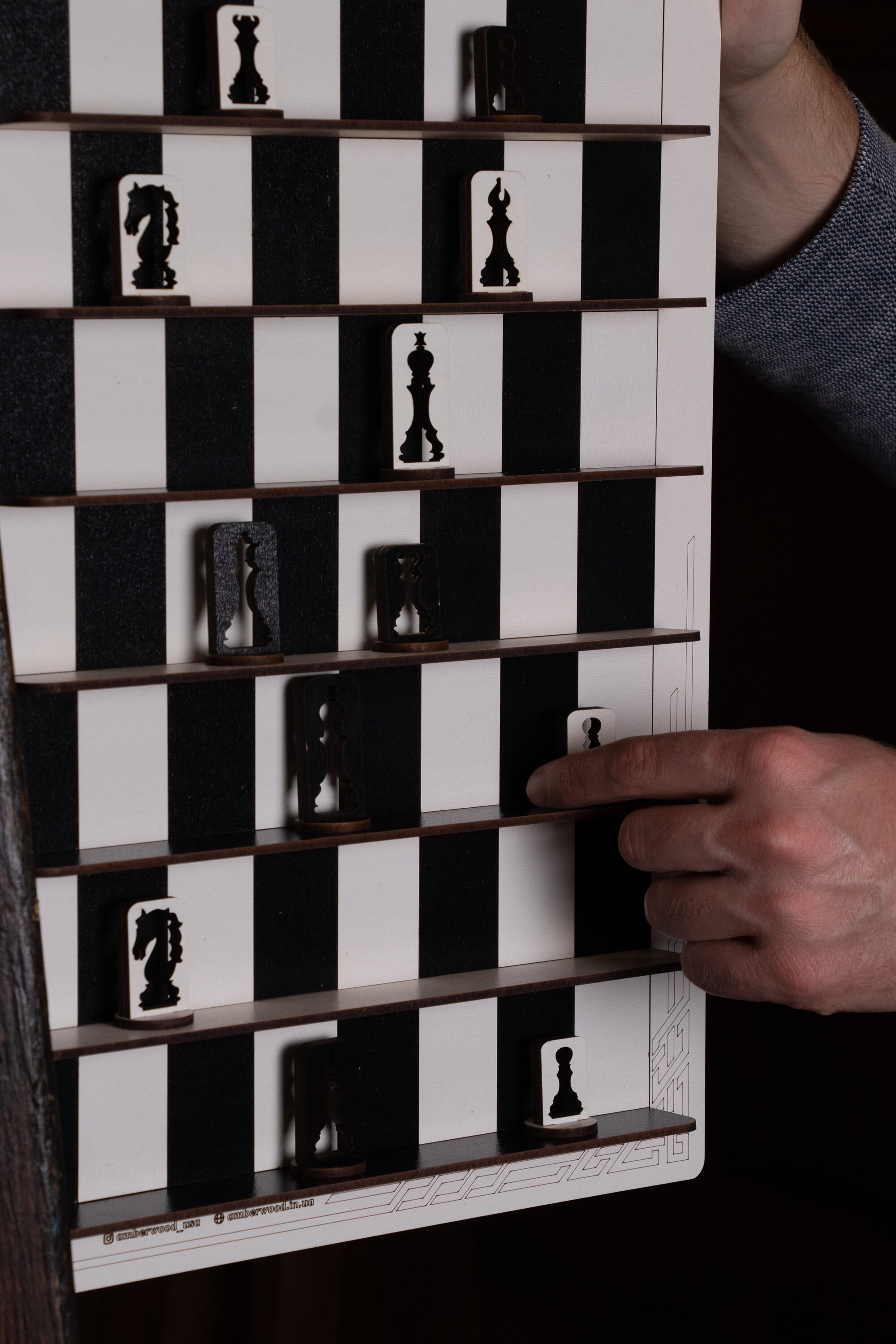 Vertical Chess Set, Wooden Chessboard Wall Hanging, Personalized Chess ...