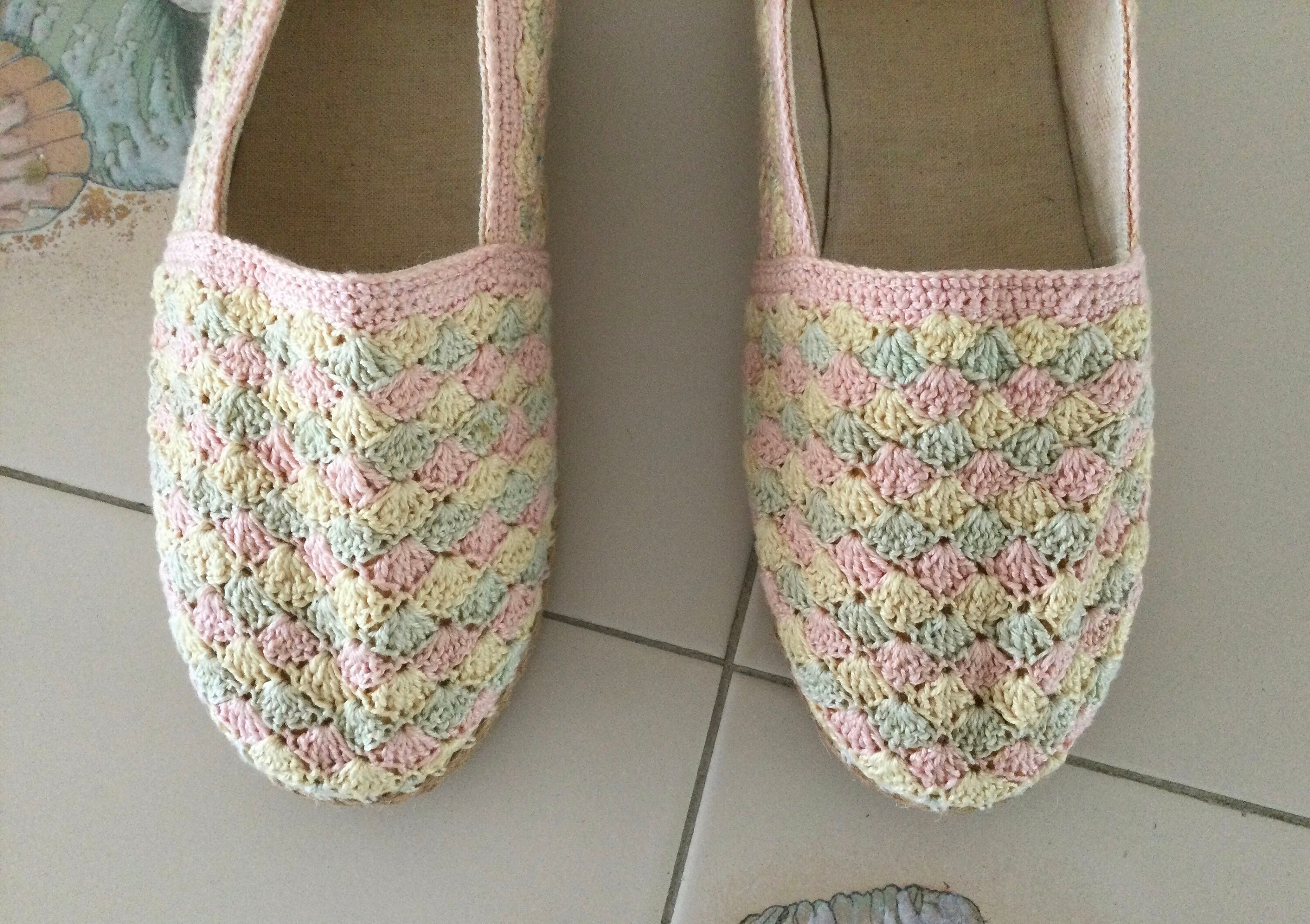 Vintage Seashell Stitch Crochet Pastels Magnolia Garden Shabby Beach ...