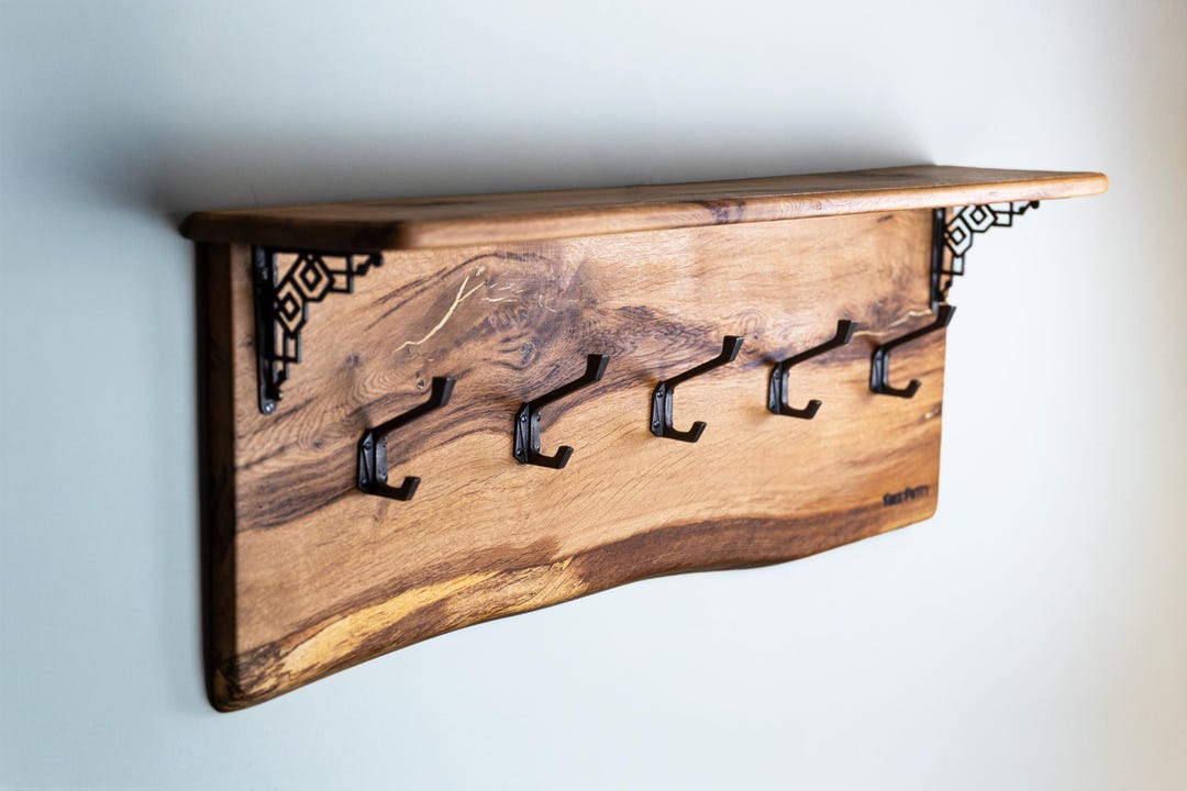 Porte-manteau Art déco en chêne anglais avec étagère | Support mural ...