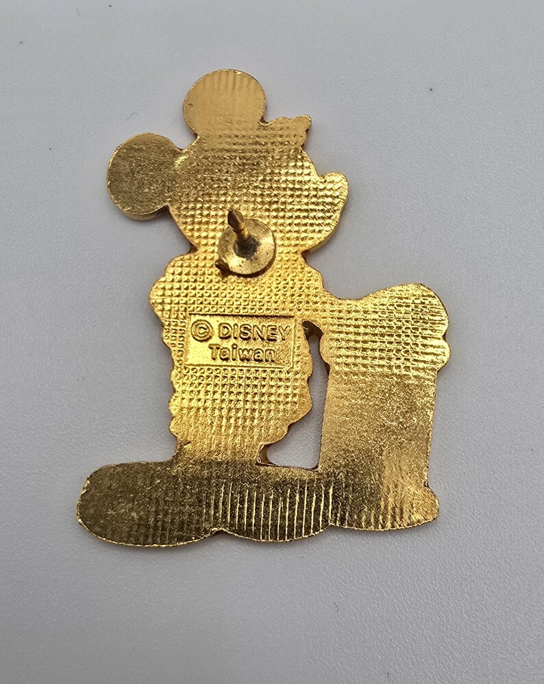 Vintage Official Disney Pin of Mickey Mouse Wearing an Ancient Roman ...
