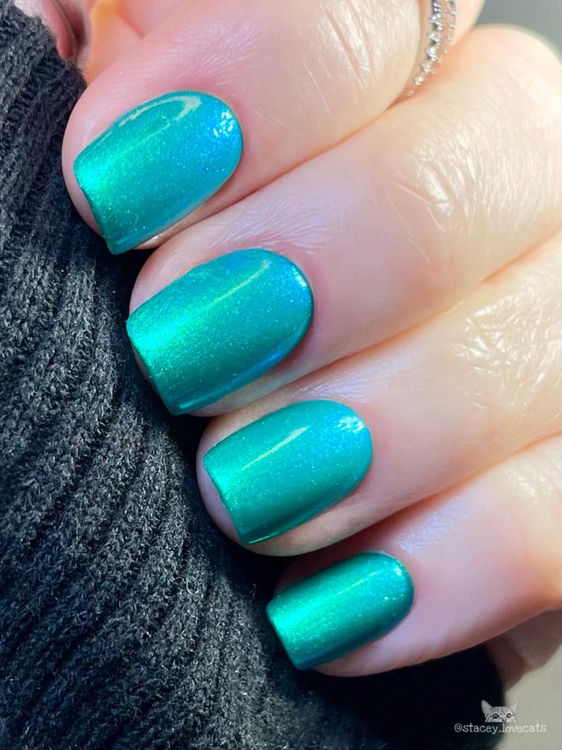 Feeling Minnesota ~ True Teal Auroral Shimmer Nail Polish - Etsy