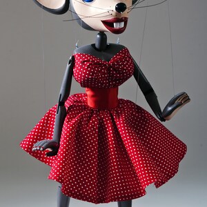 Chic Dancing Mouse - Professional Puppet W/ Flawless Movement and ...