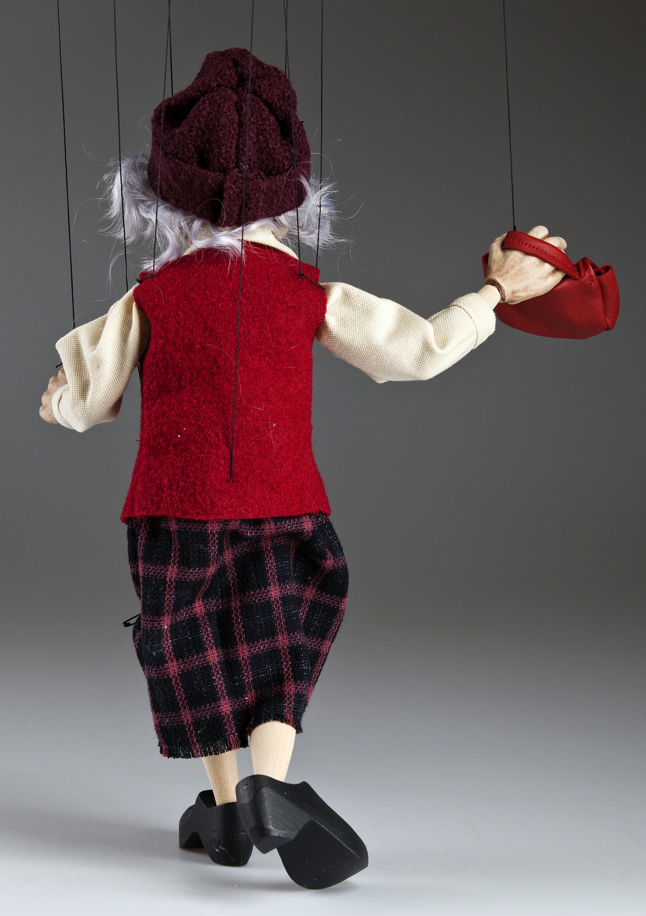 Old Lady Fanny – Awesome Puppet by Czech Marionettes - Etsy