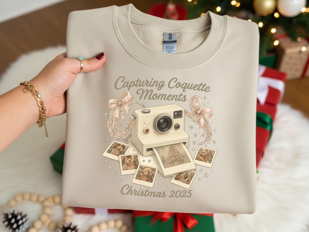 Sublimation PNG: Coquette Christmas Vintage Camera Design Transparent ...