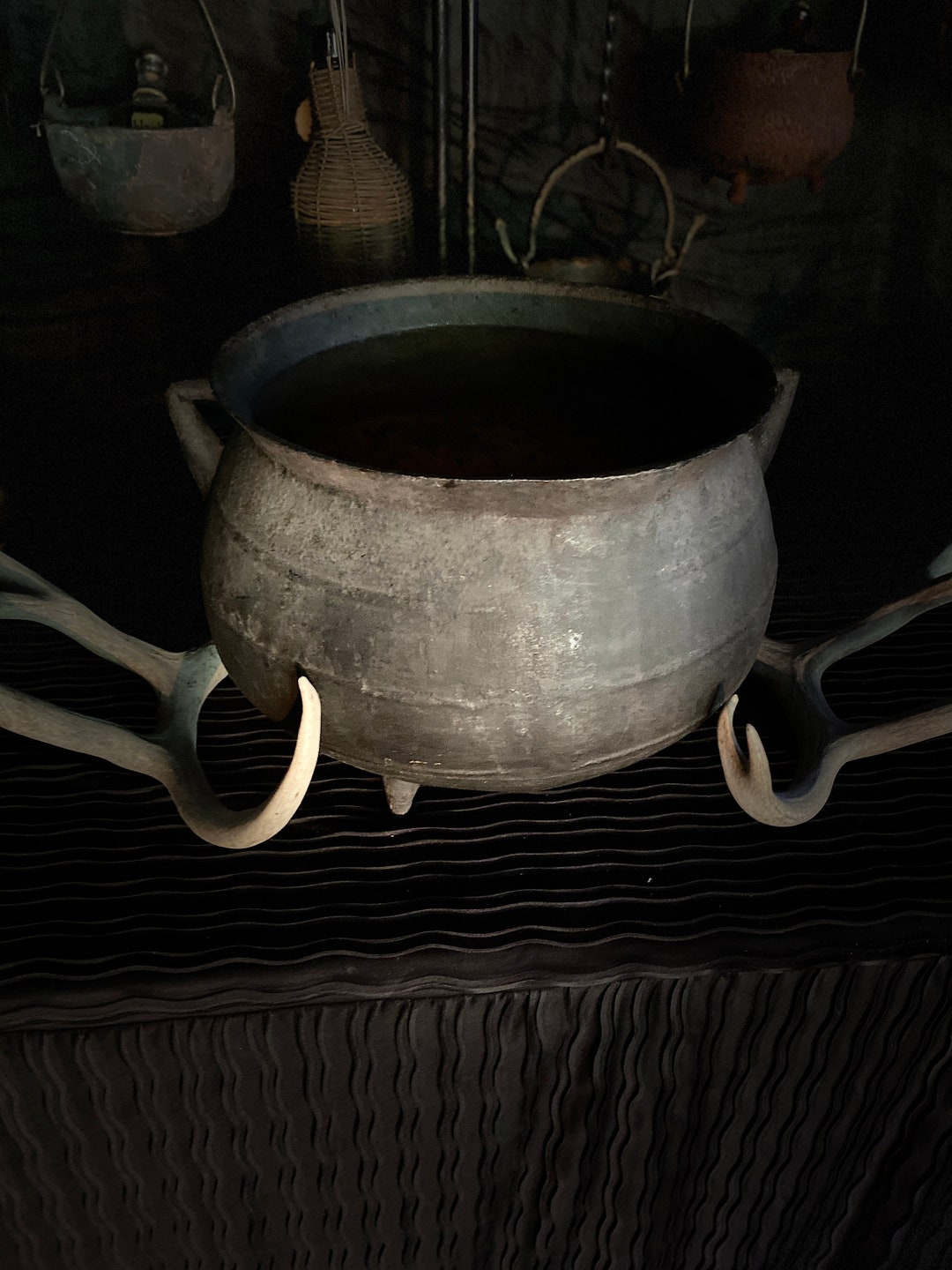 HAUNTING ANTIQUE CAULDRON Great Old 19th Century Witchcraft Pot Witchy ...
