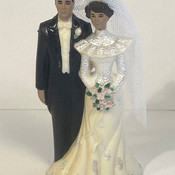 Traditional Bride and Groom Cake Topper - Etsy