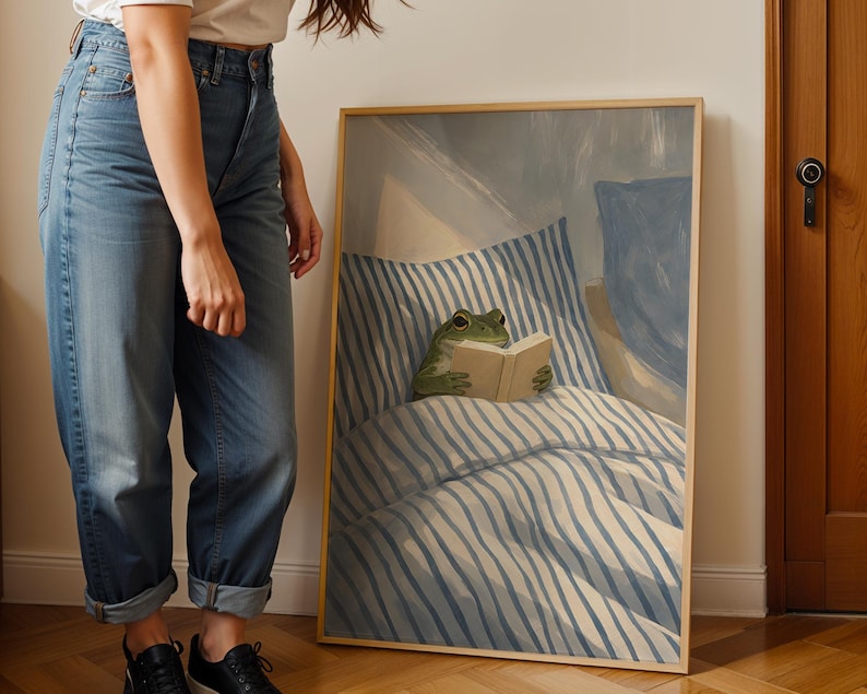 Reading Frog Wall Art: Book Lover Wall Decor, Cozy Bedroom Animal ...