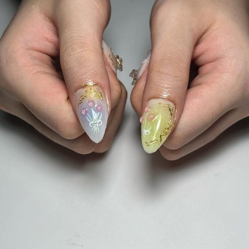3D Floral Pastel Press on Nails, Green Ombre Nail Art With Gold Foil ...