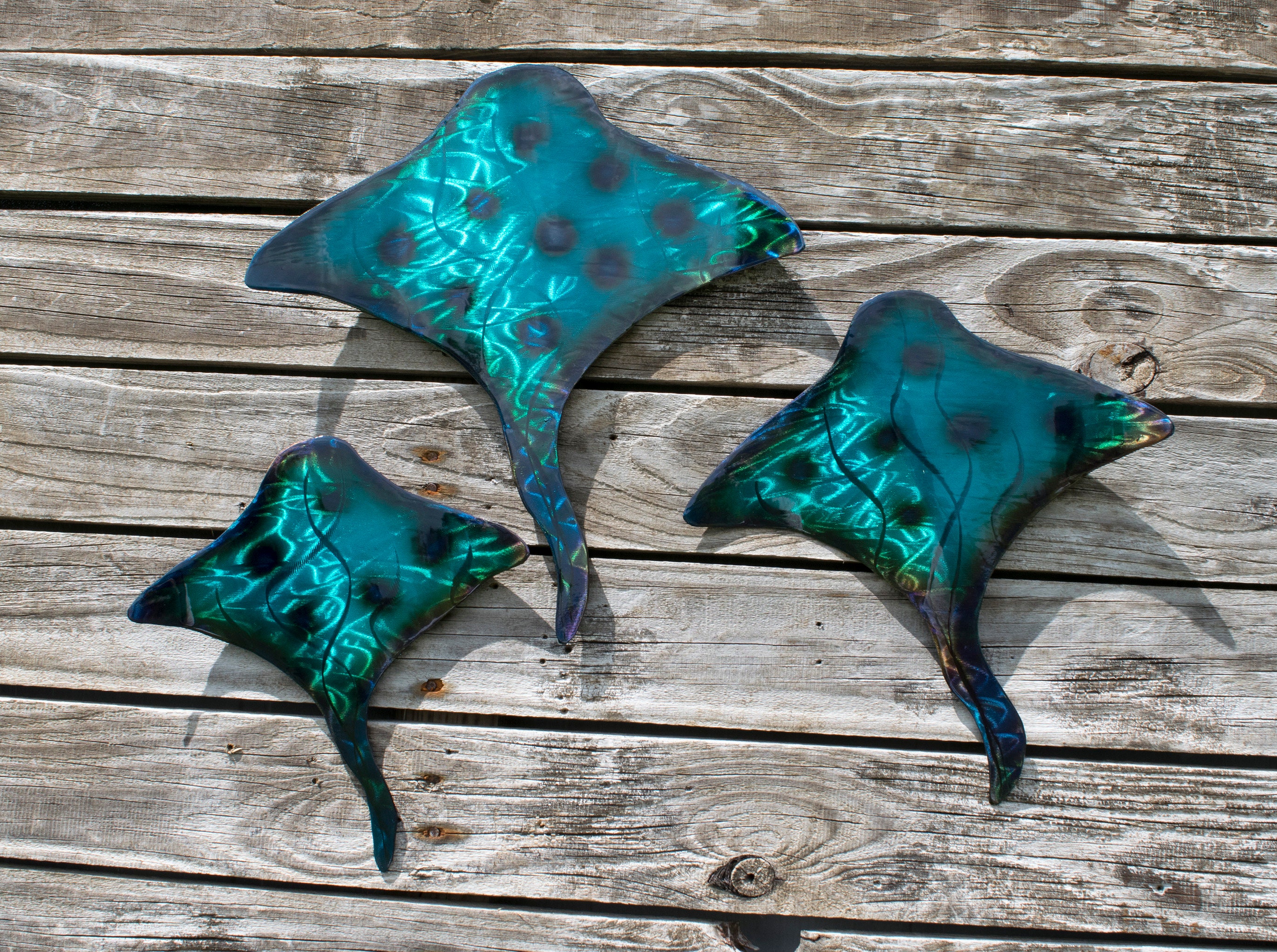 Buy MINI Manta Ray Family in Turquoise Abstract Metal Wall Art Online ...