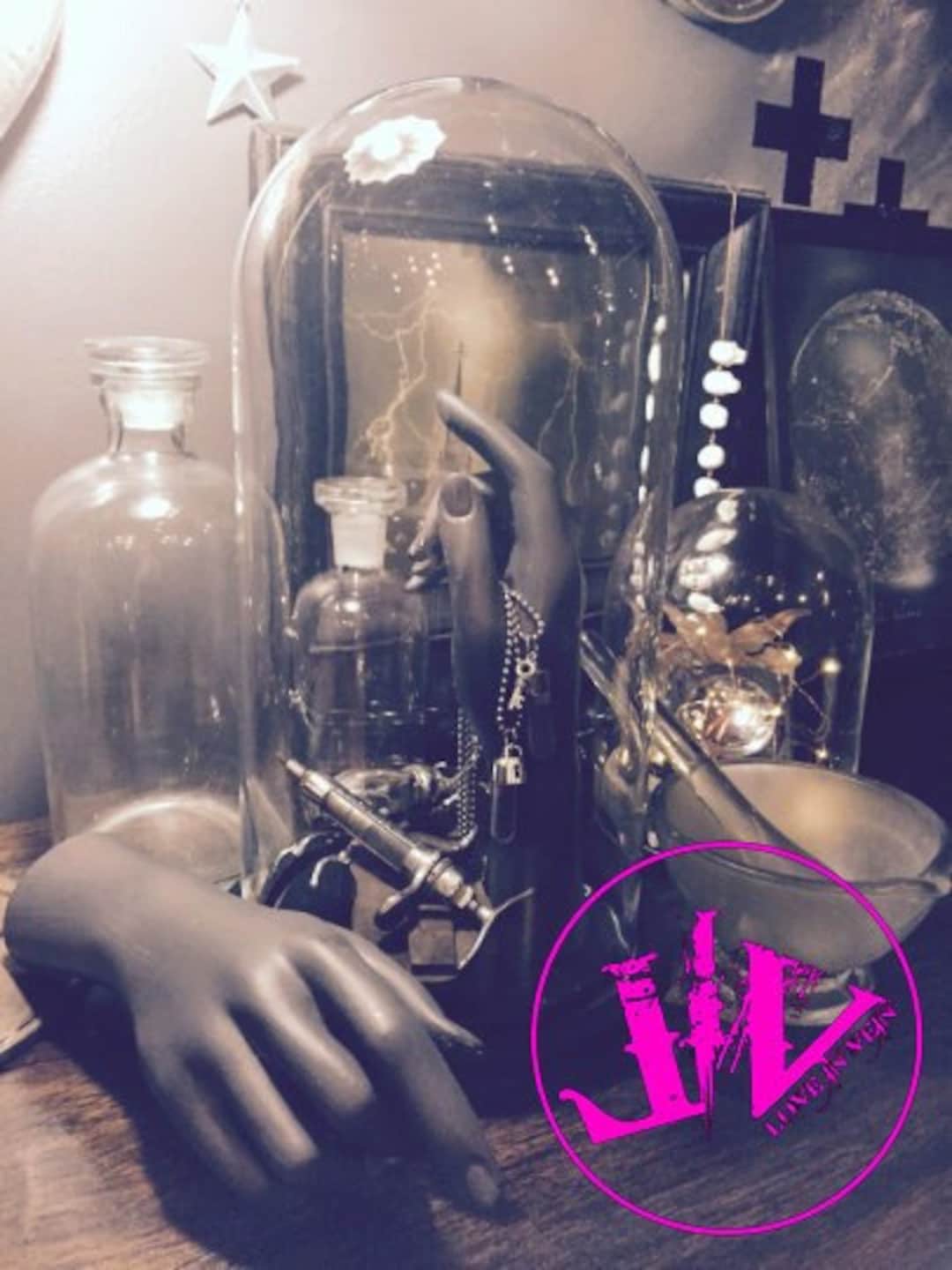 Best friend blood vials store