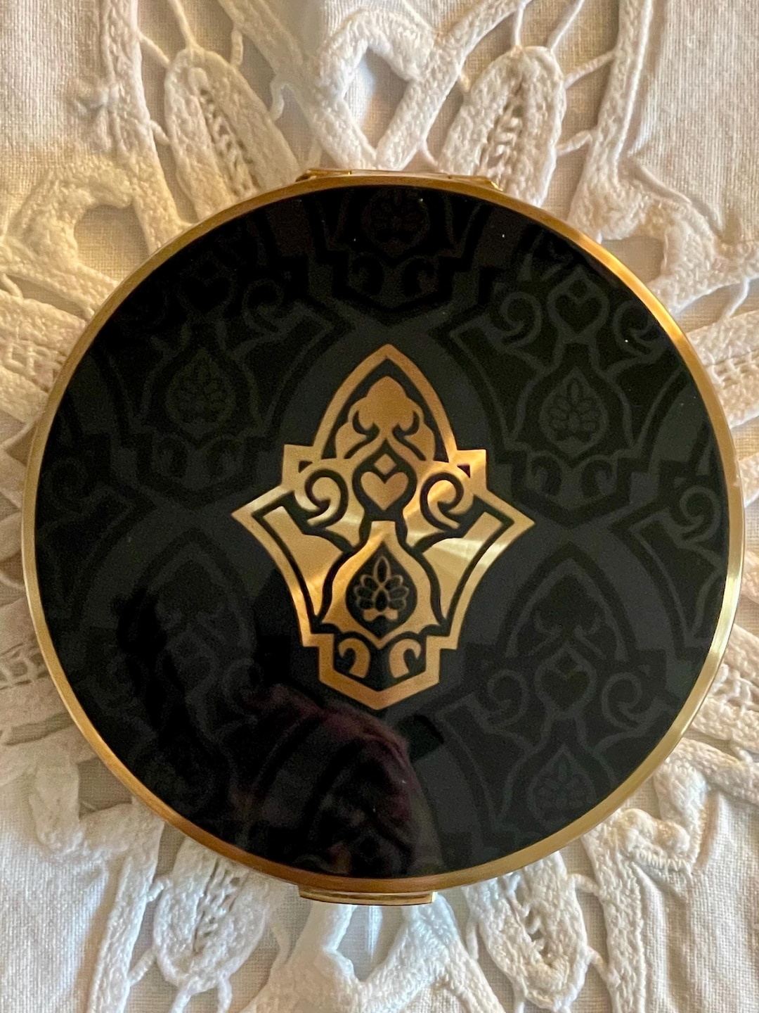 Rare Round Powder Compact STRATTON ENGLAND of LONDON With Gold Coat of ...