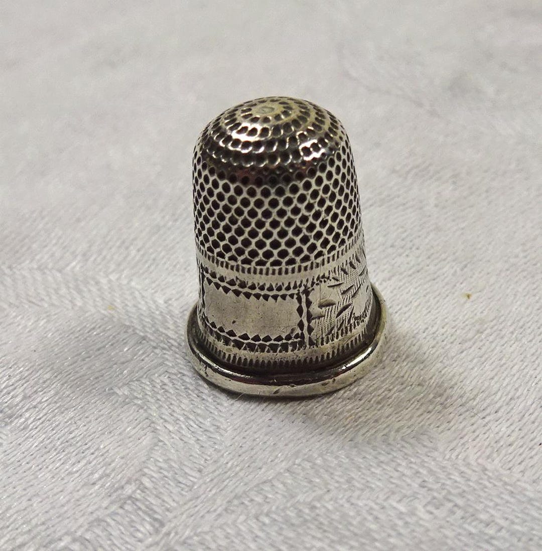 Child's Unmarked Silver Thimble, Small Size - Vintage/antique ...