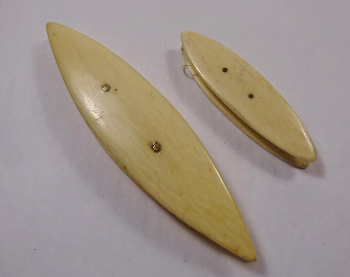 Two Antique Bone Tatting Shuttles, Large and Small Vintage/antique ...