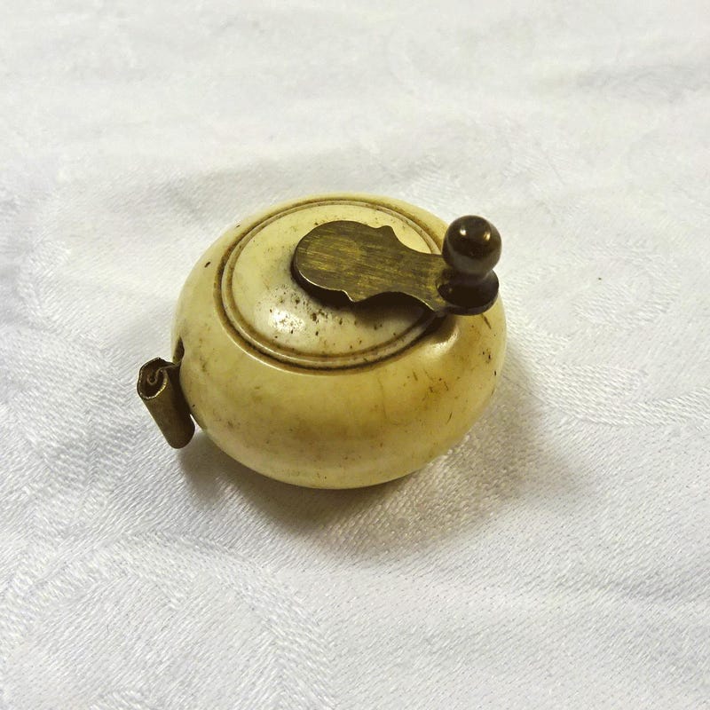 vintagebuttonemporiu - Etsy