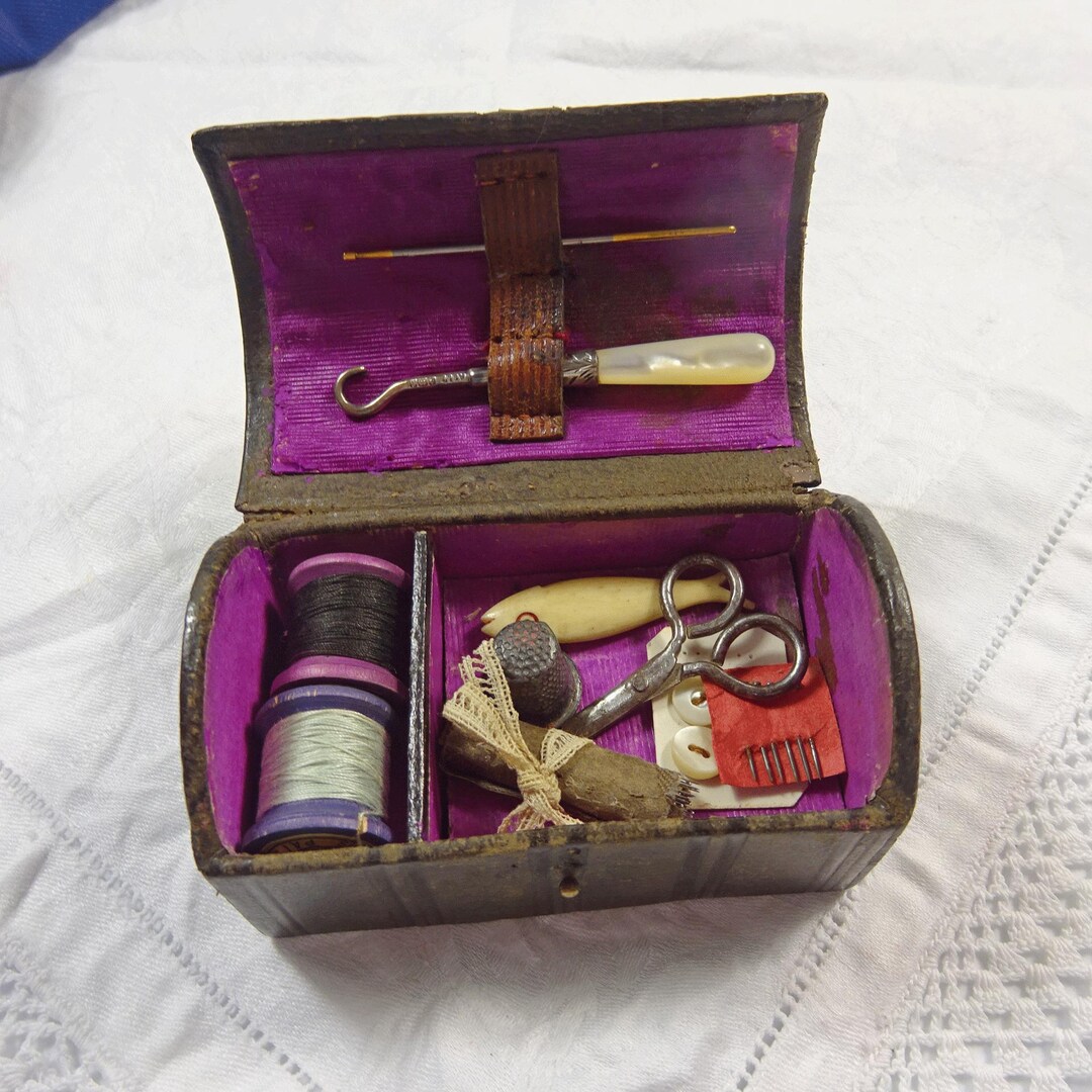 Antique Miniature Sewing Box and Contents Etui Old Sewing Notions ...