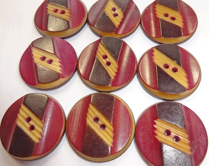 Set of 9 Vintage/antique Two-tone Buttons, Dyed Vegetable Ivory ref ...